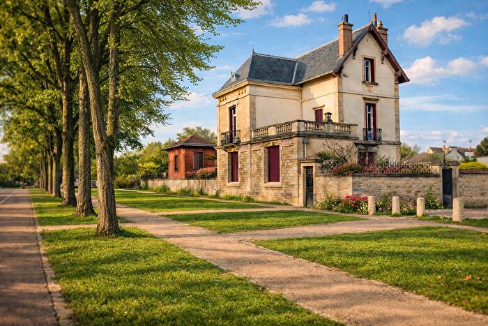 Maison à vendre - Dijon, Colombière, Parc Chevreul - 10 pièces - 5 chambres