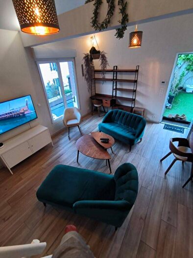 Bel Air-Grands Pêchers-Renan, Montreuil : Appartement 3 pièces à louer