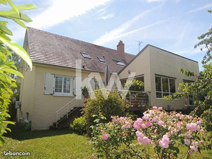 Maison à vendre - Saint-Jean-de-Braye, Est - 8 pièces - 6 chambres