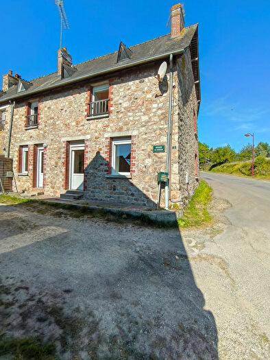 Maison à louer - Saint-Jean-sur-Couesnon - 6 pièces - 3 chambres