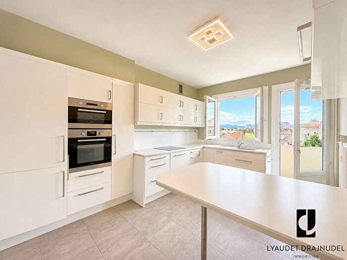 Appartement 4 pièces à vendre - Roanne, Gare
