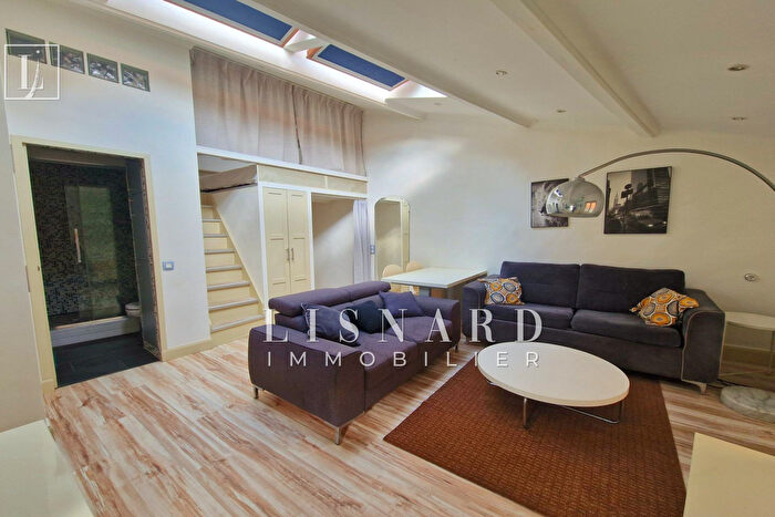 Appartement à vendre - Vallauris, Centre-ville - 2 pièces - 1 chambre