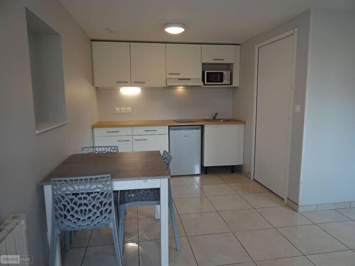 Appartement à louer - Grande Reyssouze-Grand Challes, Bourg-en-Bresse - 1 pièce