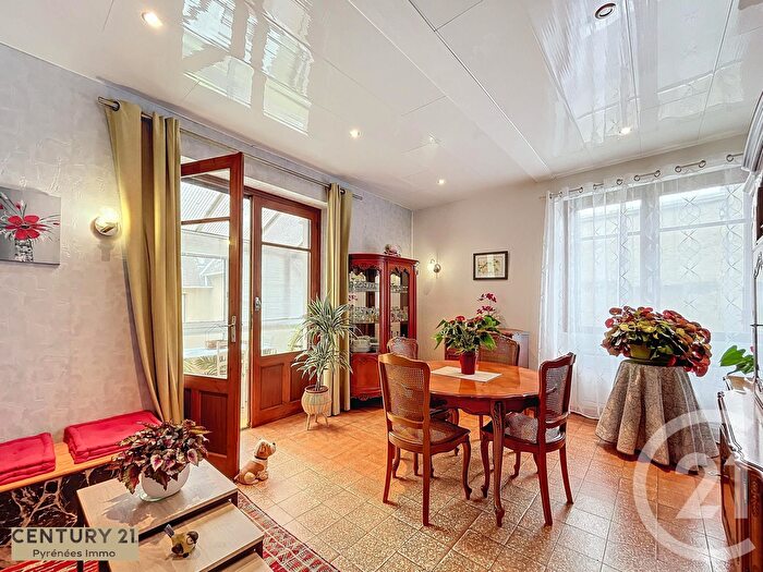 Appartement à vendre - Cierp-Gaud - 7 pièces - 4 chambres