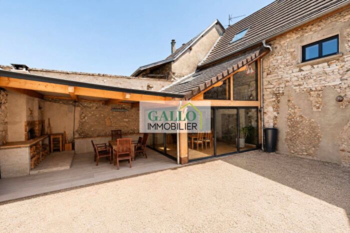 Morestel : Maison 7 pièces à vendre