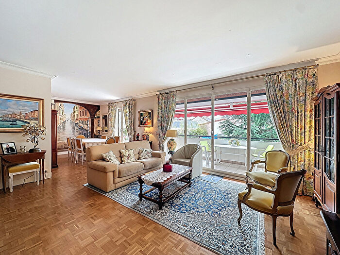 Saint-Maur-des-Fossés, Adamville : Appartement 5 pièces à vendre