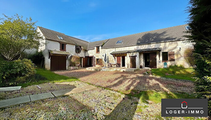 Maison à vendre - Outarville - 9 pièces - 7 chambres