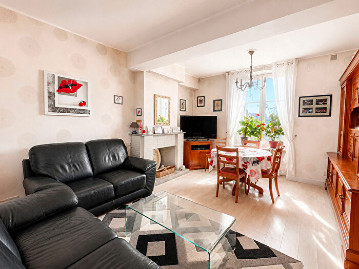 Maison 5 pièces à vendre - Orléans, Bourgogne, Saint-Euverte