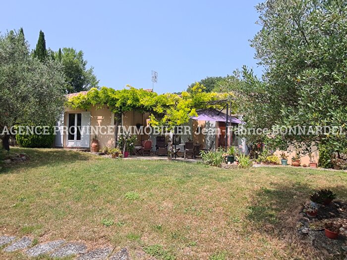 Maison à vendre - Clansayes - 5 pièces - 3 chambres