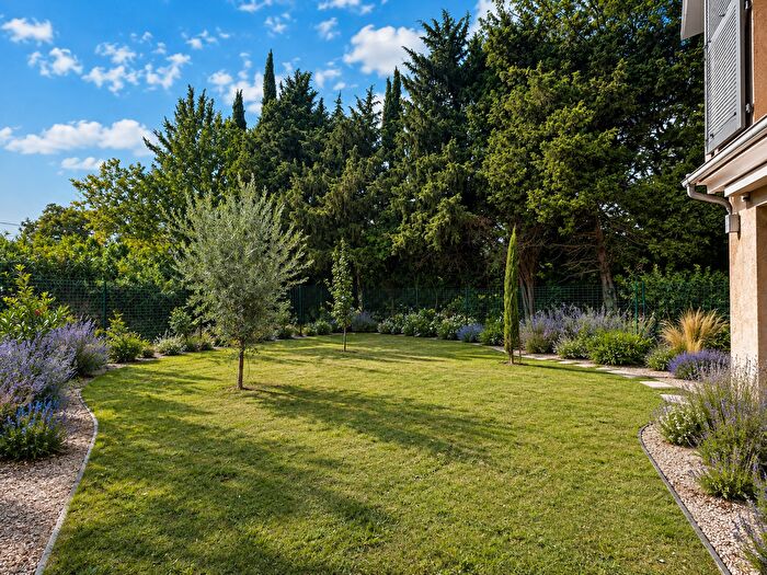 Maison 4 pièces à vendre - Éguilles