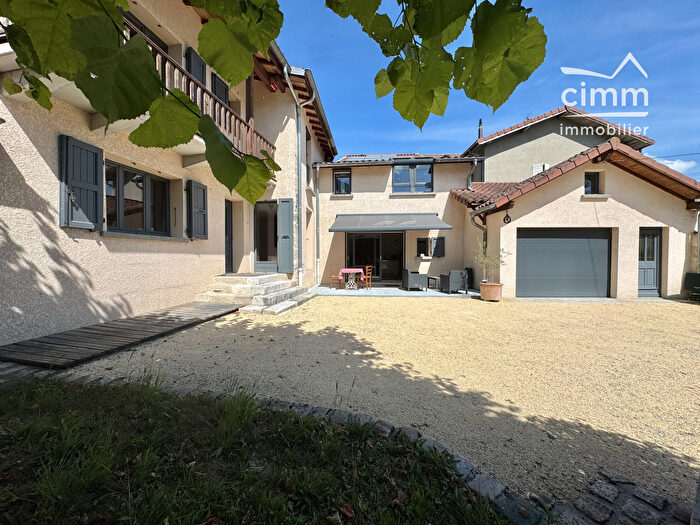 Maison 4 pièces à vendre à Saint-Ismier
