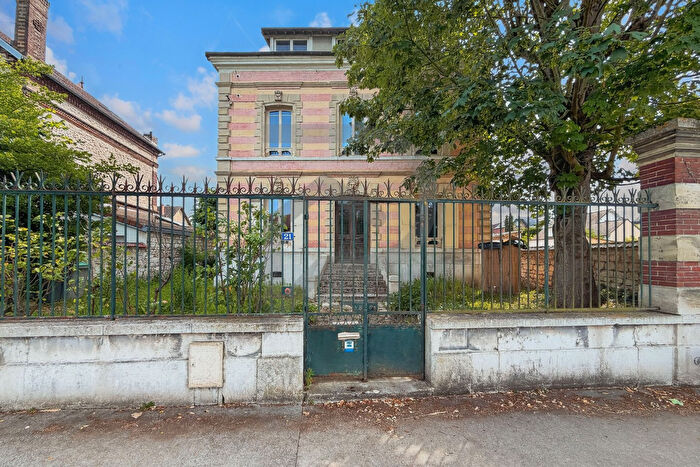 Maison 8 pièces à Vernon, Centre-ville, à vendre