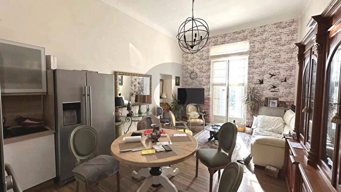 Appartement à vendre - Menton, Hôtel de Ville, Vieille Ville, Musée, Madone, Carnolès - 2 pièces - 1 chambre