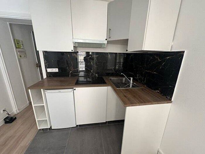 Appartement 2 pièces à La Fourche-Guy Môquet, Paris 17ème arrondissement, à louer