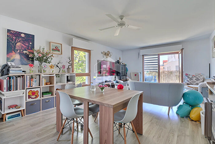 Appartement à vendre - Saint-Denis, Sémard, Delaune, Guynemer - 4 pièces - 3 chambres