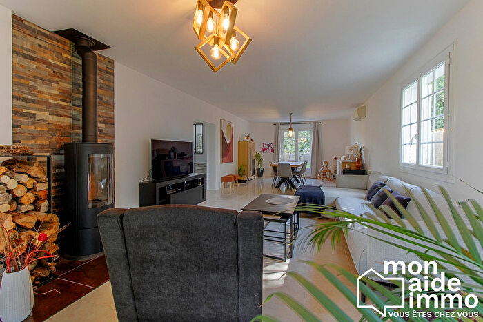 Maison à vendre - Saint-Médard-dAunis - 5 pièces - 4 chambres