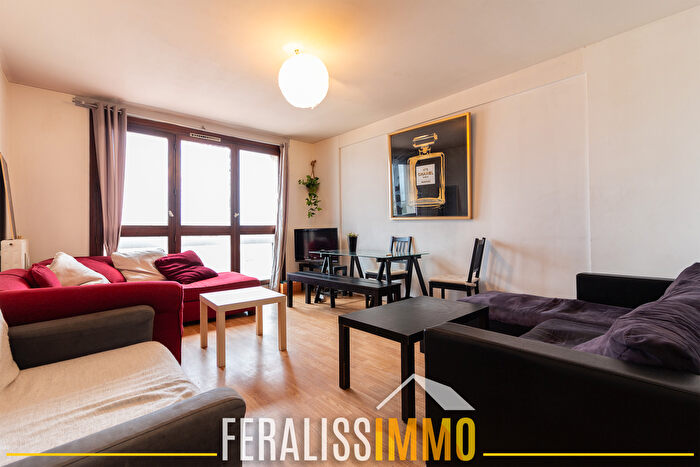 Appartement à vendre - Cergy, Orée du Bois - 5 pièces - 4 chambres