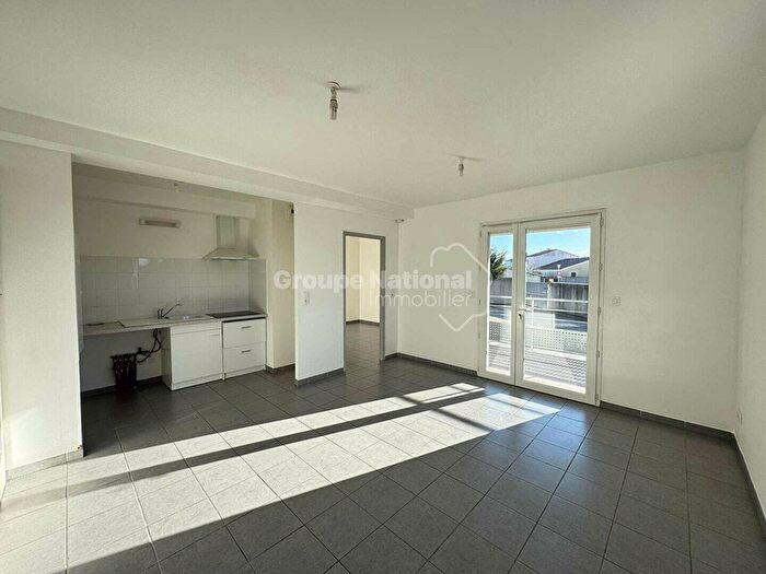 Appartement à louer - Beauséjour-La Fameuse-Moulès, Moules - 2 pièces - 1 chambre