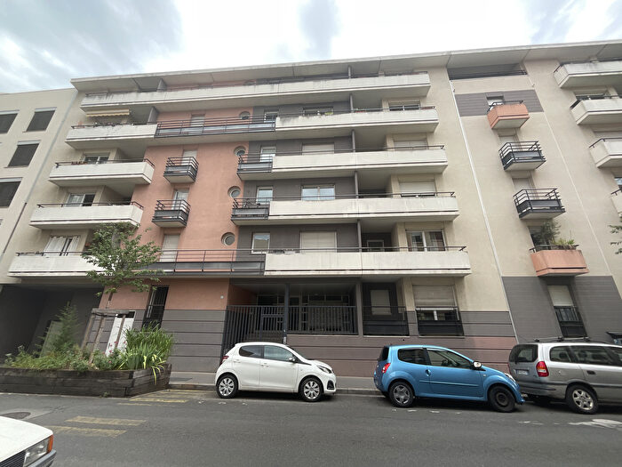 Appartement 2 pièces à Villeurbanne, République, Tolstoi, à vendre