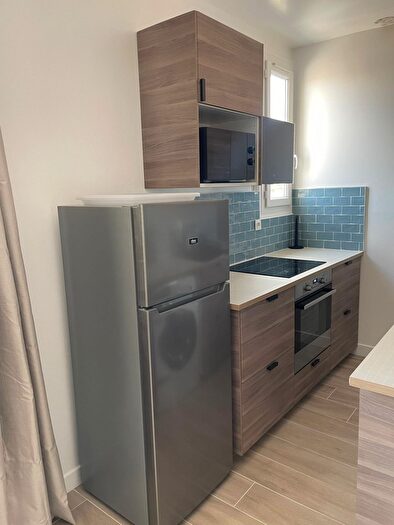 Appartement à vendre - Aubervilliers, Centre-ville, Victor Hugo - 2 pièces - 1 chambre