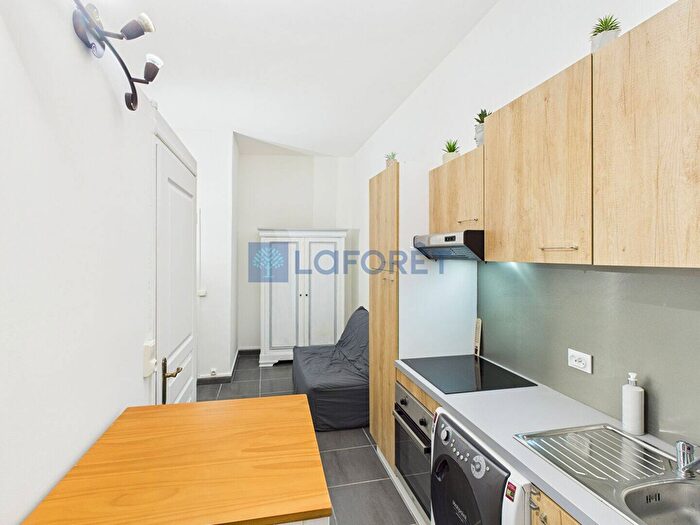 Appartement à louer - Centre Ville, Ajaccio - 1 pièce