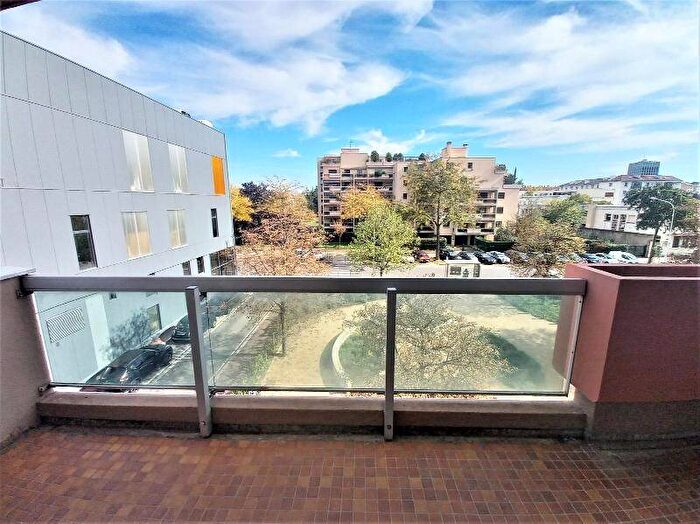 Appartement à louer - Sans Souci-Dauphiné, Lyon ème arrondissement - 1 pièce