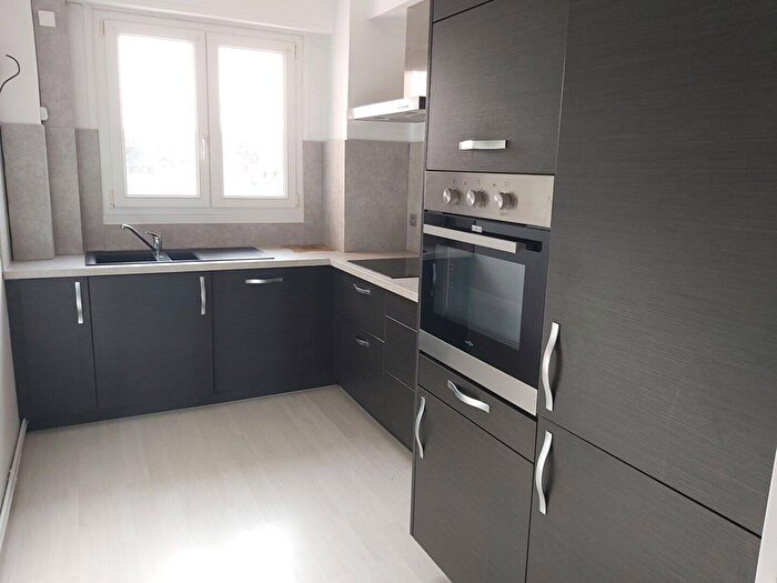 Prefecture, Arras : Appartement 4 pièces à louer