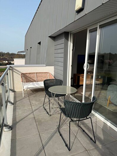 Appartement à louer - Rive Droite, Changé - 3 pièces - 2 chambres