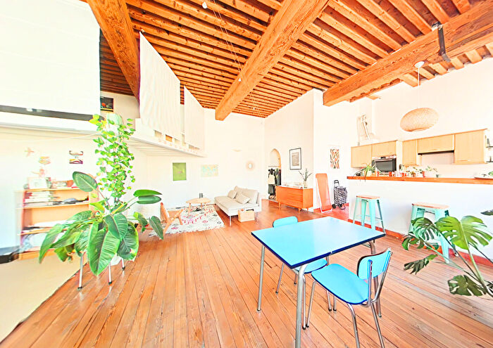 Appartement à louer - Lyon er , Haut, Coeur des Pentes - 2 pièces - 1 chambre