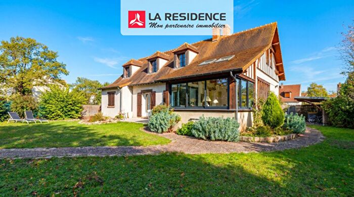 Maison à vendre - Vernouillet - 9 pièces - 5 chambres