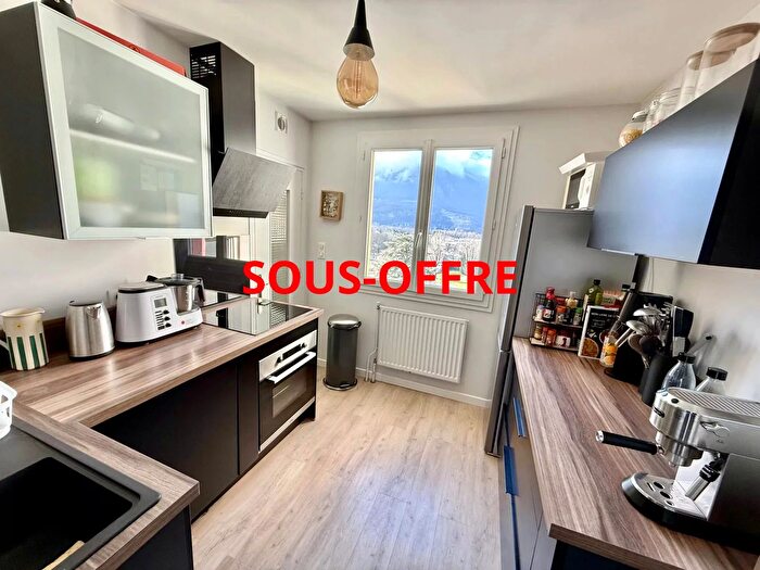 Appartement à vendre - Saint-Égrève, La Gare - 3 pièces - 2 chambres