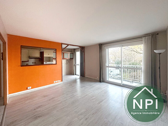 Appartement 5 pièces à vendre à Vaux-le-Pénil