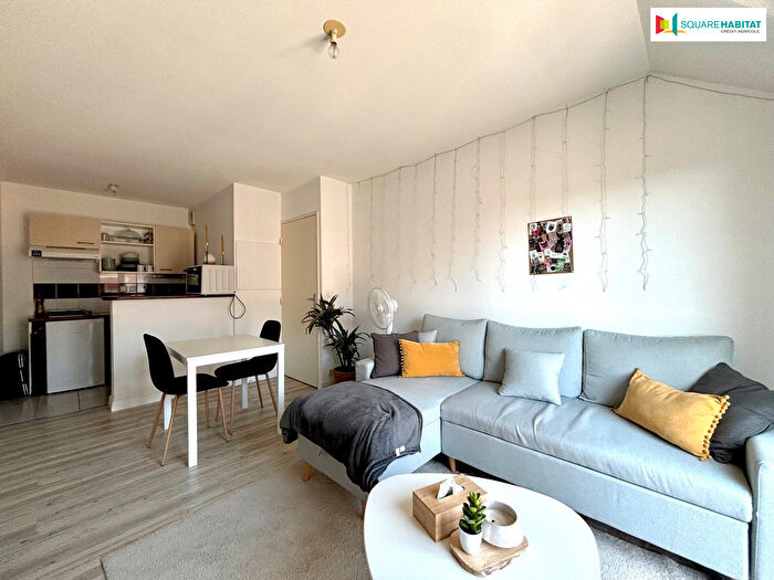 Appartement à louer - Oloron-Sainte-Marie - 2 pièces - 1 chambre