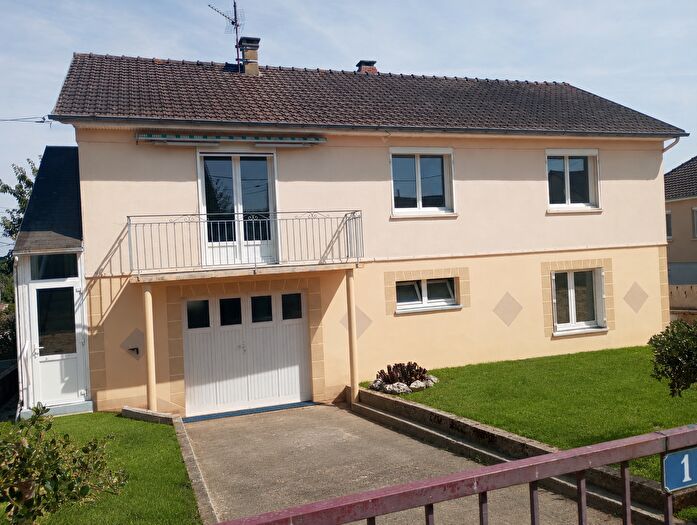 Sainte-Gauburge-Sainte-Colombe - Maison 7 pièces à vendre