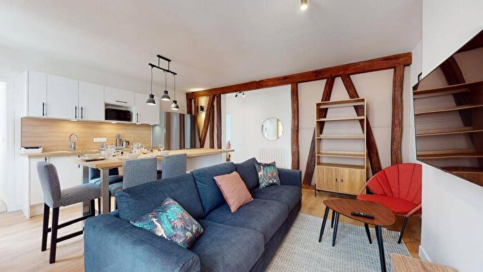 Appartement à louer - Cambronne-Garibaldi, Paris ème arrondissement - 6 pièces - 5 chambres