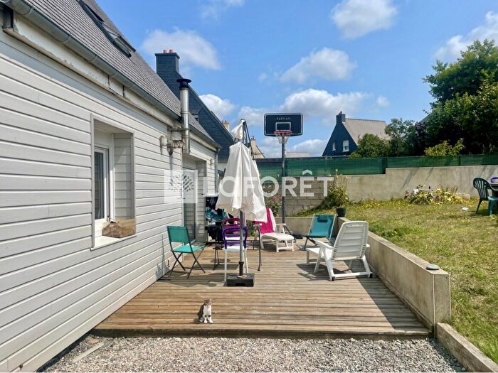 Maison à vendre - Ploubezre - 5 pièces - 3 chambres