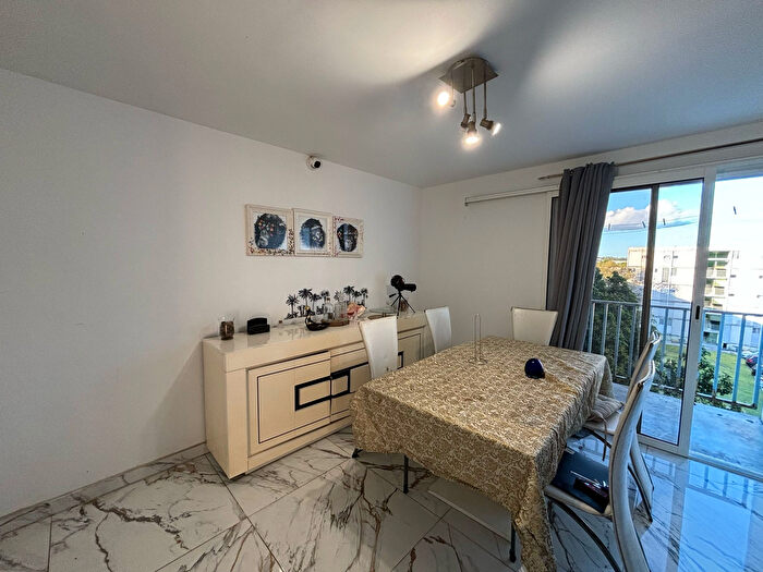 Les Abymes : Appartement 2 pièces à louer