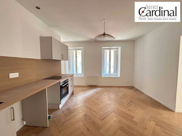 Les Grandes Carmes, Marseille 2ème arrondissement - Appartement 3 pièces à louer