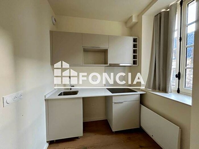 Appartement à louer - Centre Ville Historique, Auray - 1 pièce