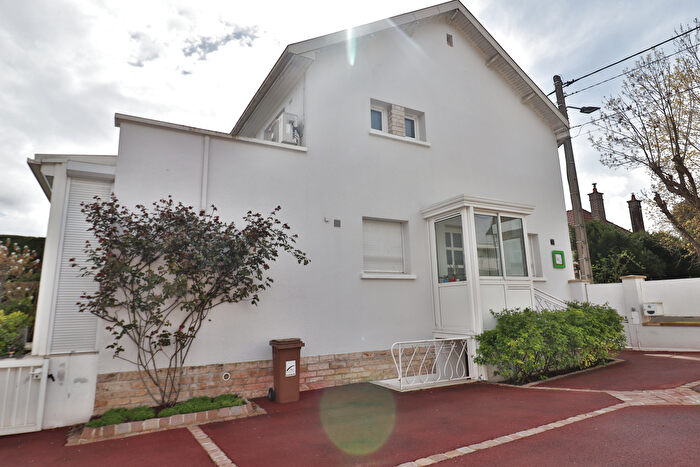 Maison à vendre - Sainte-Savine - 7 pièces - 4 chambres