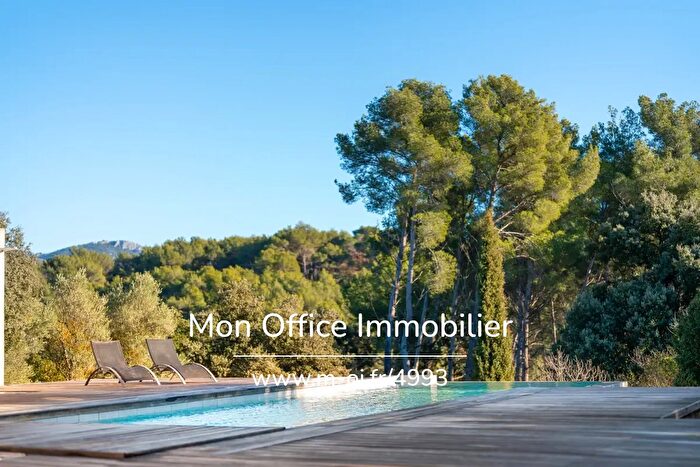 Maison à vendre - Le Beausset - 7 pièces - 3 chambres