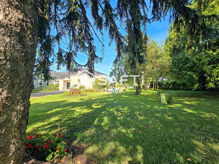 Maison à vendre - Vernantes - 7 pièces - 4 chambres