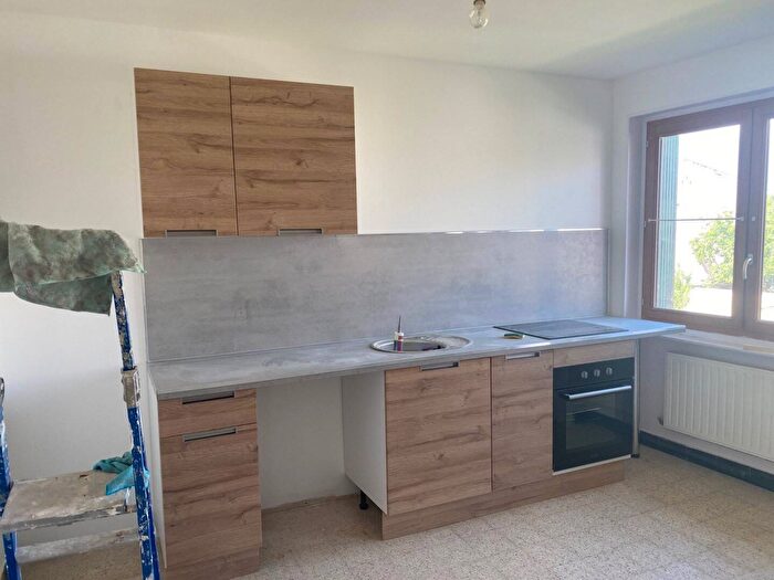 Appartement à louer - Balbigny - 3 pièces - 2 chambres