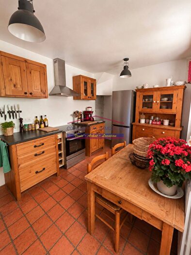 Maison 6 pièces à louer à Villeneuve-sur-Bellot