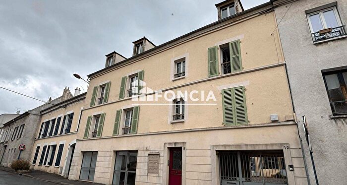 Centre Est et Sud, Gonesse : Appartement 3 pièces à louer