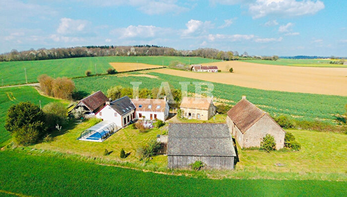 Maison à vendre - Saint-Christophe-du-Jambet - 13 pièces - 8 chambres