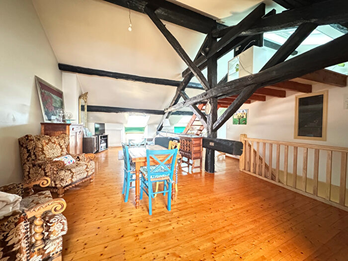 Appartement à vendre - Voiron, Centre-ville, Gare - 5 pièces - 3 chambres