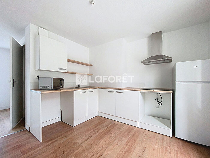 Appartement à louer - Elbeuf, Les Mesliers, Mont Duve - 2 pièces - 1 chambre
