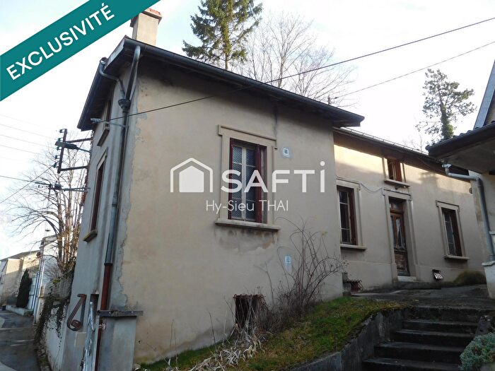 Maison à vendre - Oyonnax, Centre-ville, Niermes, Geilles, Croix Rousse - 7 pièces - 3 chambres