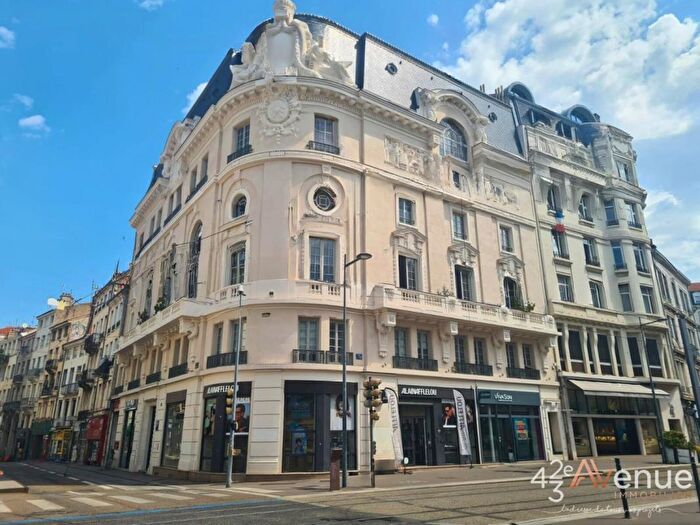 Appartement à vendre - Saint-Étienne, Centre-ville, Peuple, Chavanelle - 6 pièces - 4 chambres